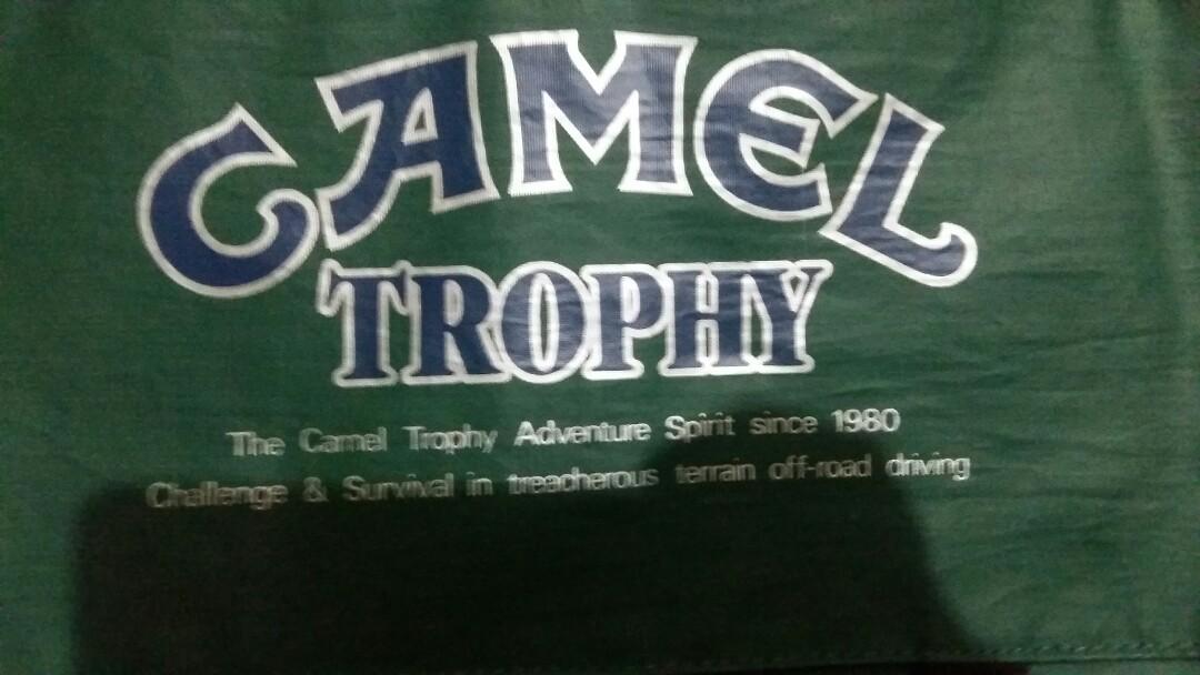 Vintage CAMEL TROPHY sling bag (nos), Hobbies & Toys, Collectibles ...