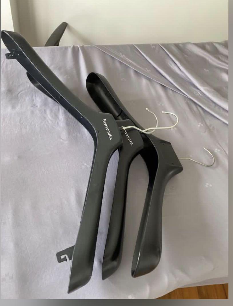 25 pc hangers, Furniture & Home Living, Home Improvement & Organisation ...