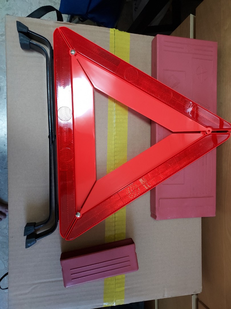 Vehicle Car Road Safety Triangle breakdown sign, Car Accessories ...