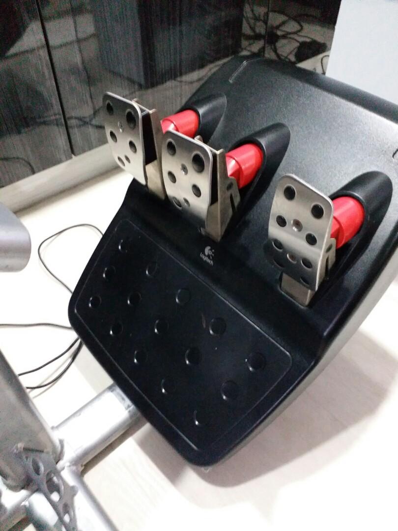 Driving Simulator Logitech G27 with Playseat, Video Gaming, Video Game ...