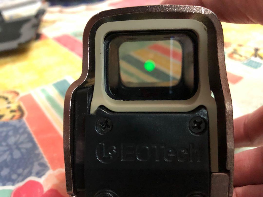 Eotech replica gbb aeg red dot n magnifier 紅點 全息 鏡, 興趣及遊戲, 玩具 & 遊戲類 ...