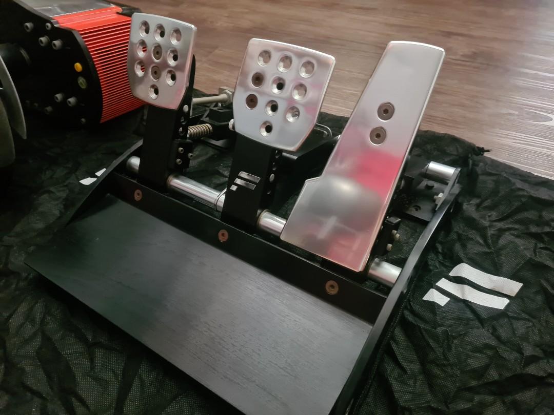 Fanatec Club Spec V2 pedals (FOC CSR Elite Wheel), Computers & Tech ...