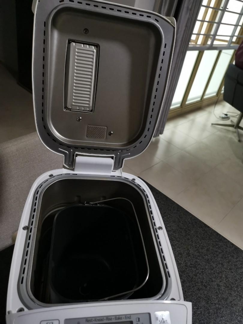 PANASONIC SD 2501 Bread maker, Furniture & Home Living, Kitchenware ...
