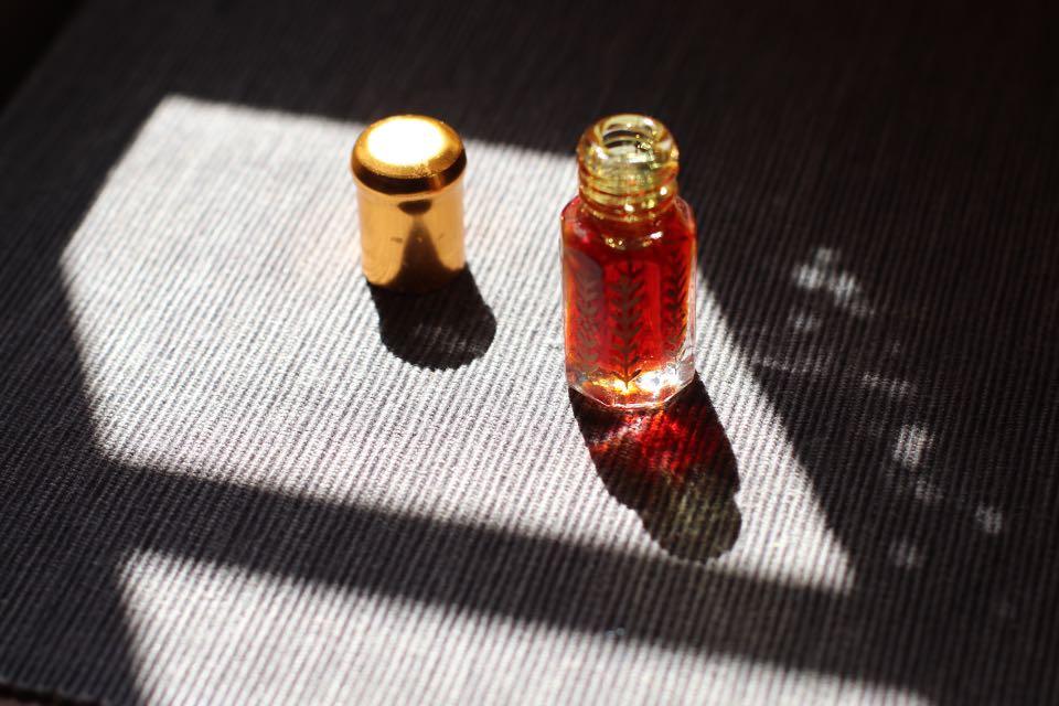 Premium Supreme Royal Trat Oud Oil [ Pre Order ], Furniture & Home ...