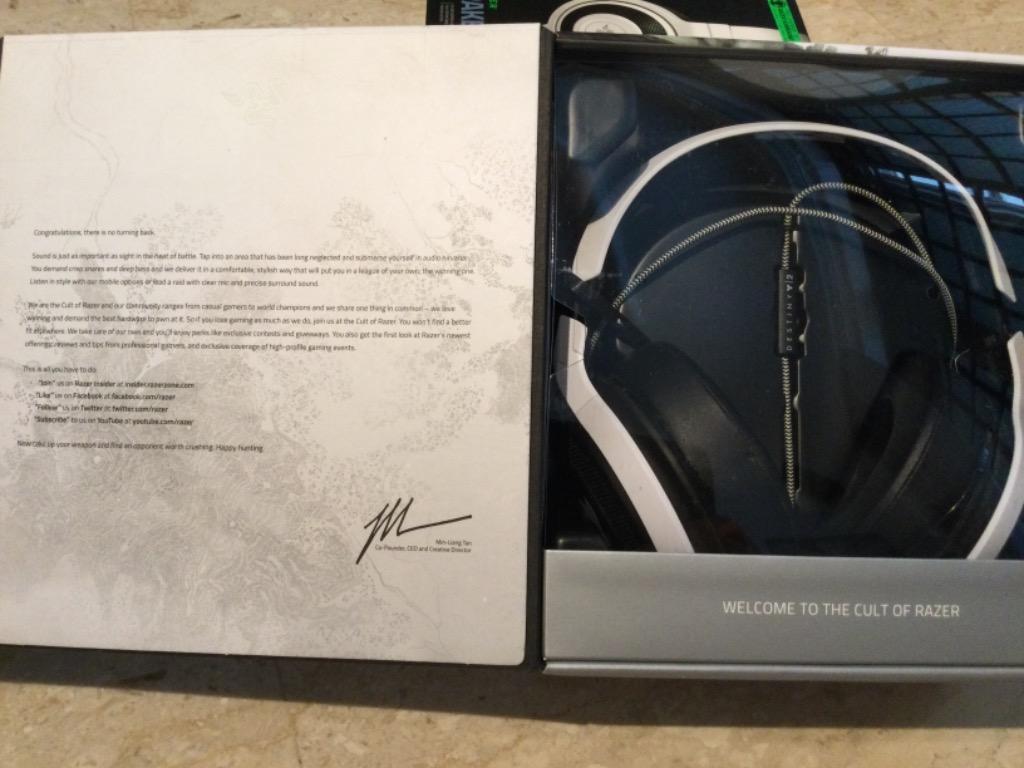 Razer Destiny 2 Mano’ War Tournament Edition headset + free Razer ...