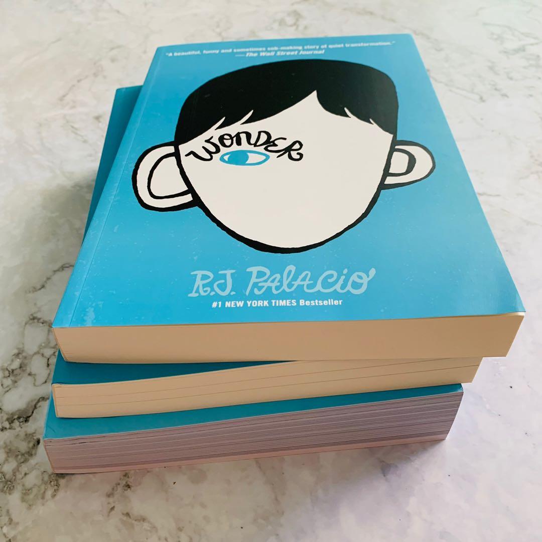 RJ Palacio Boxed Set Big Format (Wonder, August & Me, 365 Days of ...