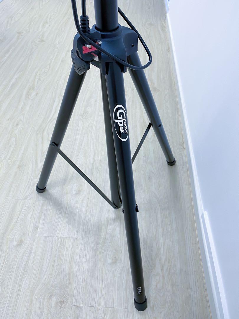 Samson Auro D208 2-way Active Loudspeaker, Audio, Soundbars, Speakers ...