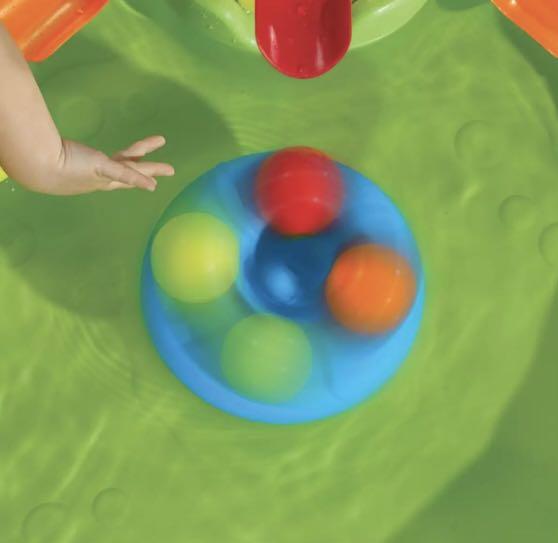 Step 2 Busy Ball Play Table, Hobbies & Toys, Toys & Games on Carousell