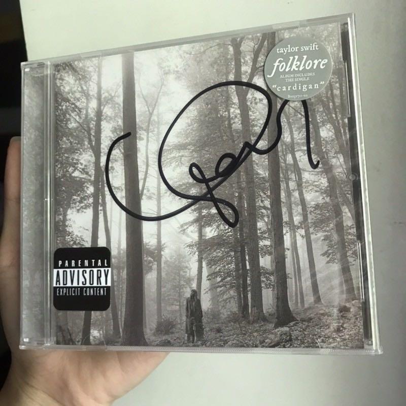 Taylor Swift Folklore SIGNED US Limited Edition Deluxe Version, Hobbies ...