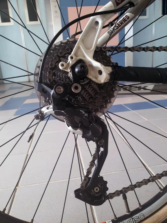 Trek 2012 6000 series Women Mountain Bike, Sports Equipment, Bicycles ...