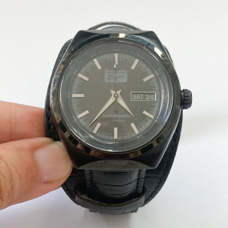 Vintage ONITSUKA TIGER Men's Black Sports Watch Y676C, Luxury, Watches ...