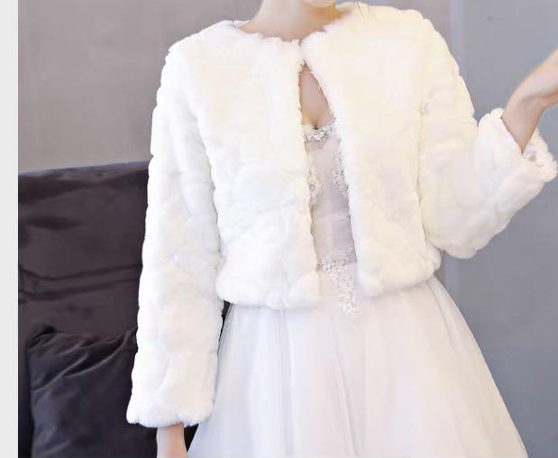 White Thick Furry Jacket, Women's Fashion, Coats, Jackets and Outerwear ...