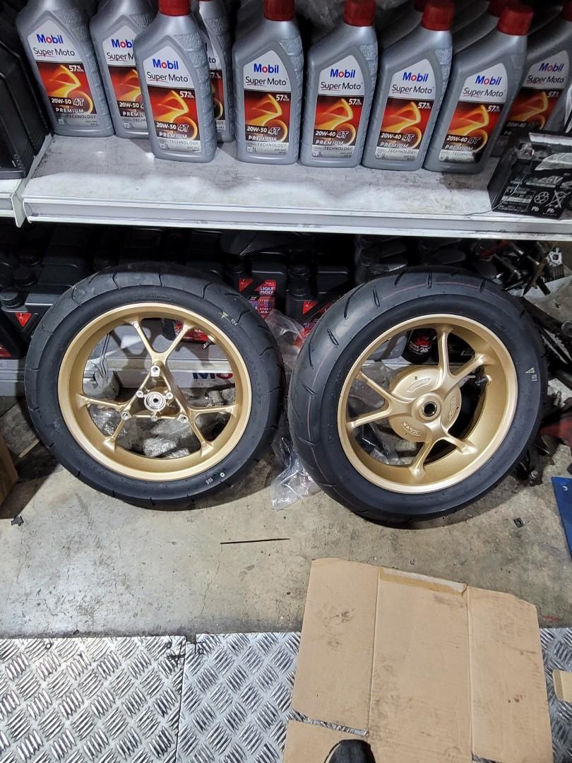 2021 Aerox wheels/tires/rear shock, Motorcycles, Motorcycle Accessories ...