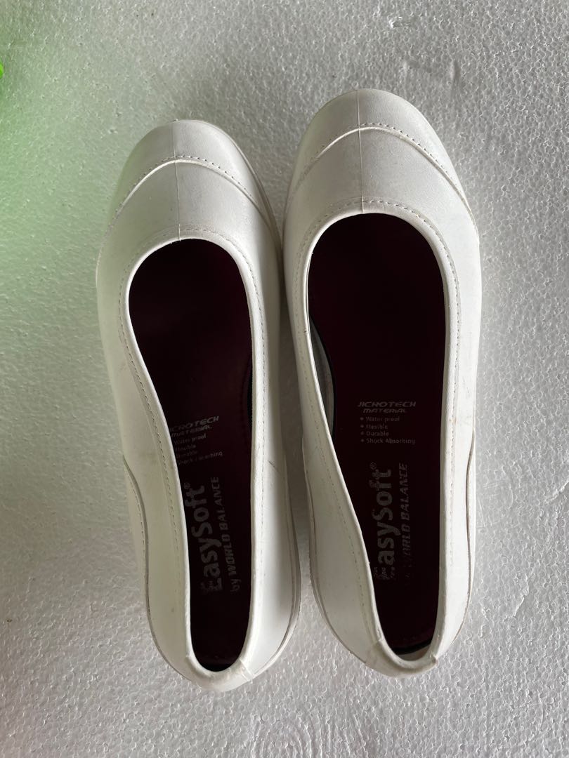 EasySoft by World Balance Waterproof White Duty Shoes on Carousell