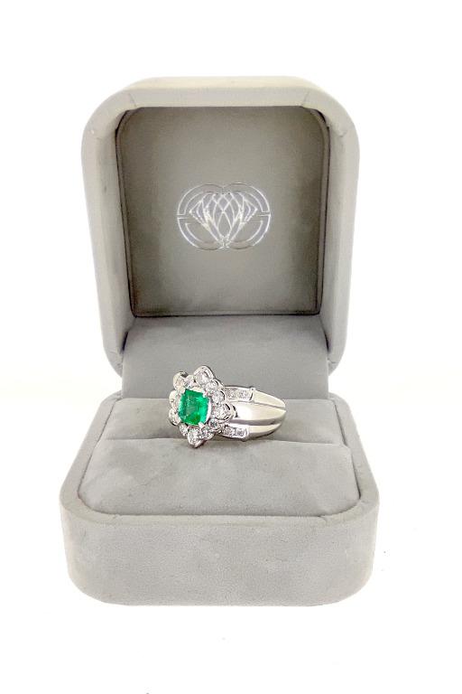 EMERALD PT 900 RING on Carousell