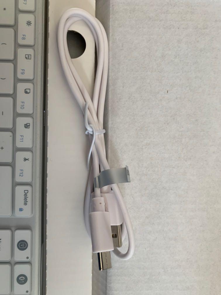 Jelly Comb Wireless keyboard - silver / white, Computers & Tech, Parts ...