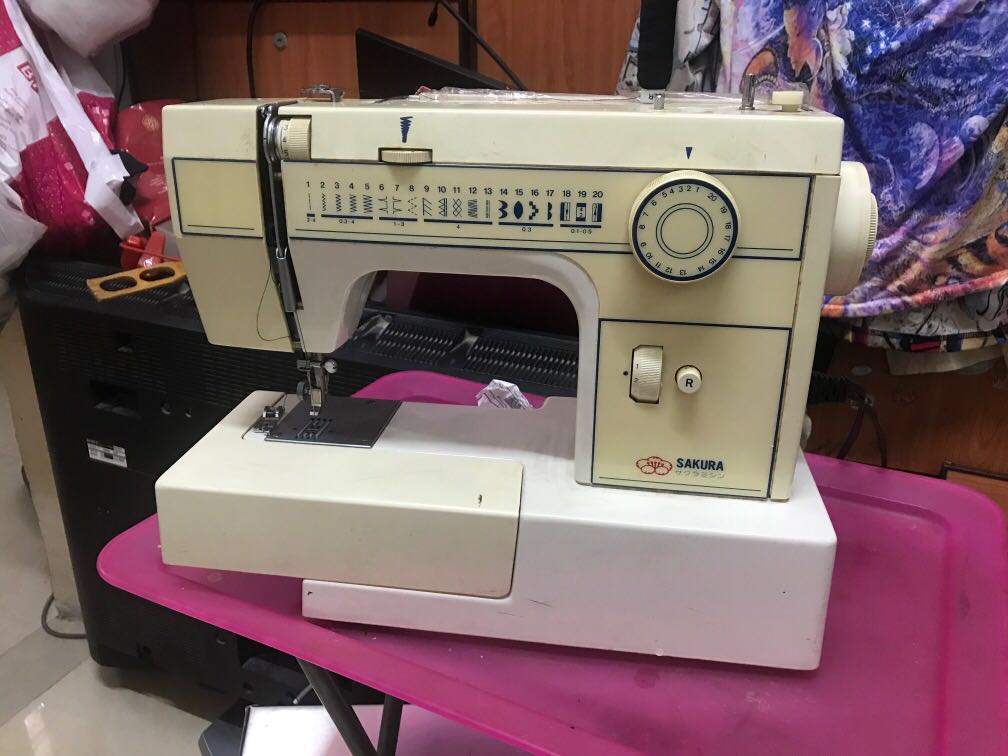 Sewing Machine Sakura, Hobbies & Toys, Stationery & Craft, Handmade ...