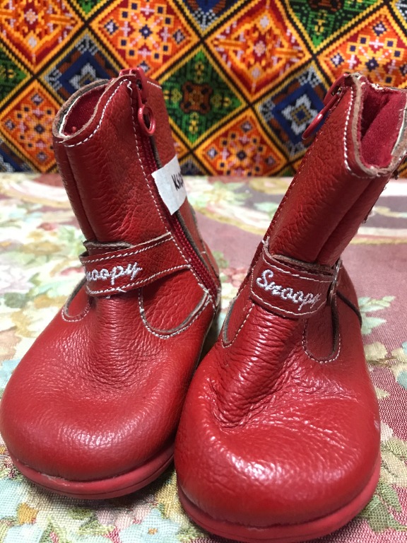 SNOOPY KIDS BOOTS, Babies & Kids, Babies & Kids Fashion on Carousell