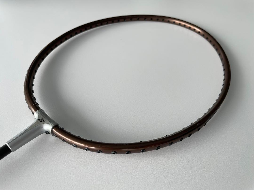 Yonex Carbonex 9 銀色 經典 絶版 收藏 羽毛球拍, 運動產品, 運動與體育, 運動與體育 - 球拍和球類運動 - Carousell