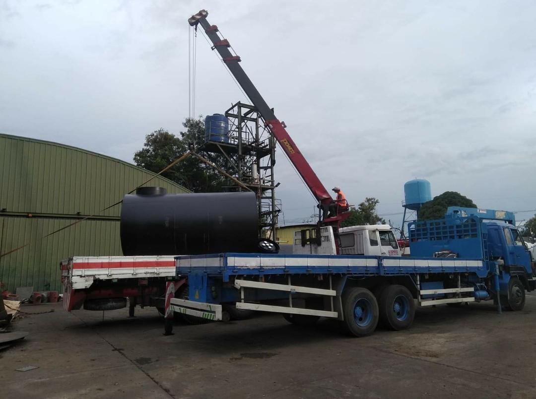 10 Tonner Boom Truck, 32 ft Self Loader, Forklift For Rent Hauling ...