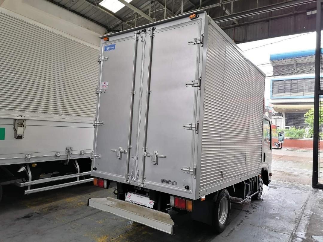 10ft Isuzu Closed Van N Series 2021, Special Vehicles, Heavy Vehicles ...