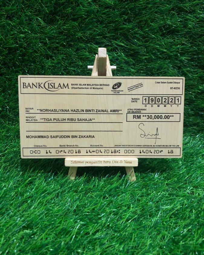 Acrylic mock cheque, Everything Else on Carousell