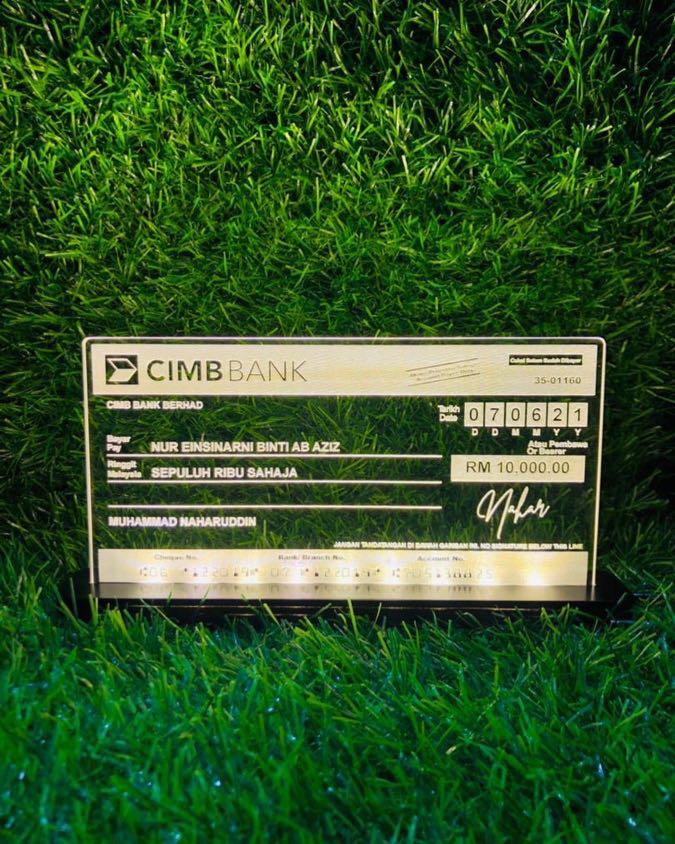 Acrylic mock cheque, Everything Else on Carousell