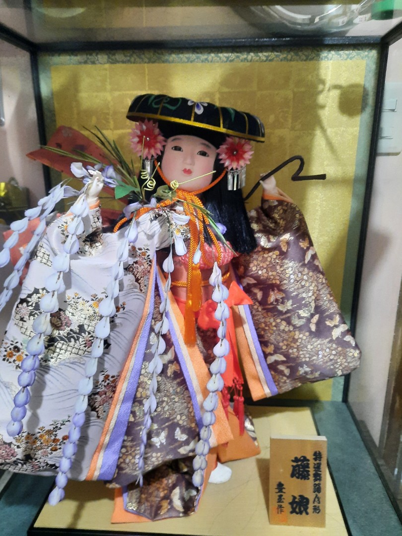 Big size geisha display, Hobbies & Toys, Memorabilia & Collectibles ...