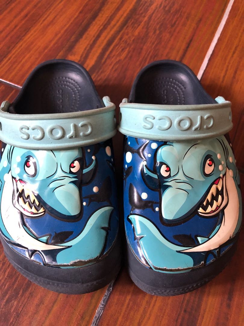 Crocs shark Original, Babies & Kids, Babies & Kids Fashion on Carousell
