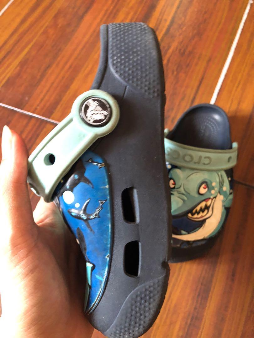 Crocs shark Original, Babies & Kids, Babies & Kids Fashion on Carousell