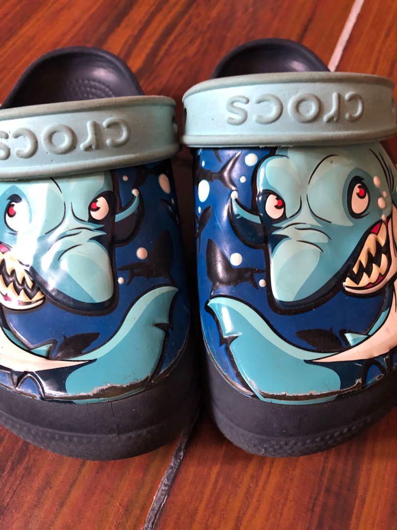 Crocs shark Original, Babies & Kids, Babies & Kids Fashion on Carousell