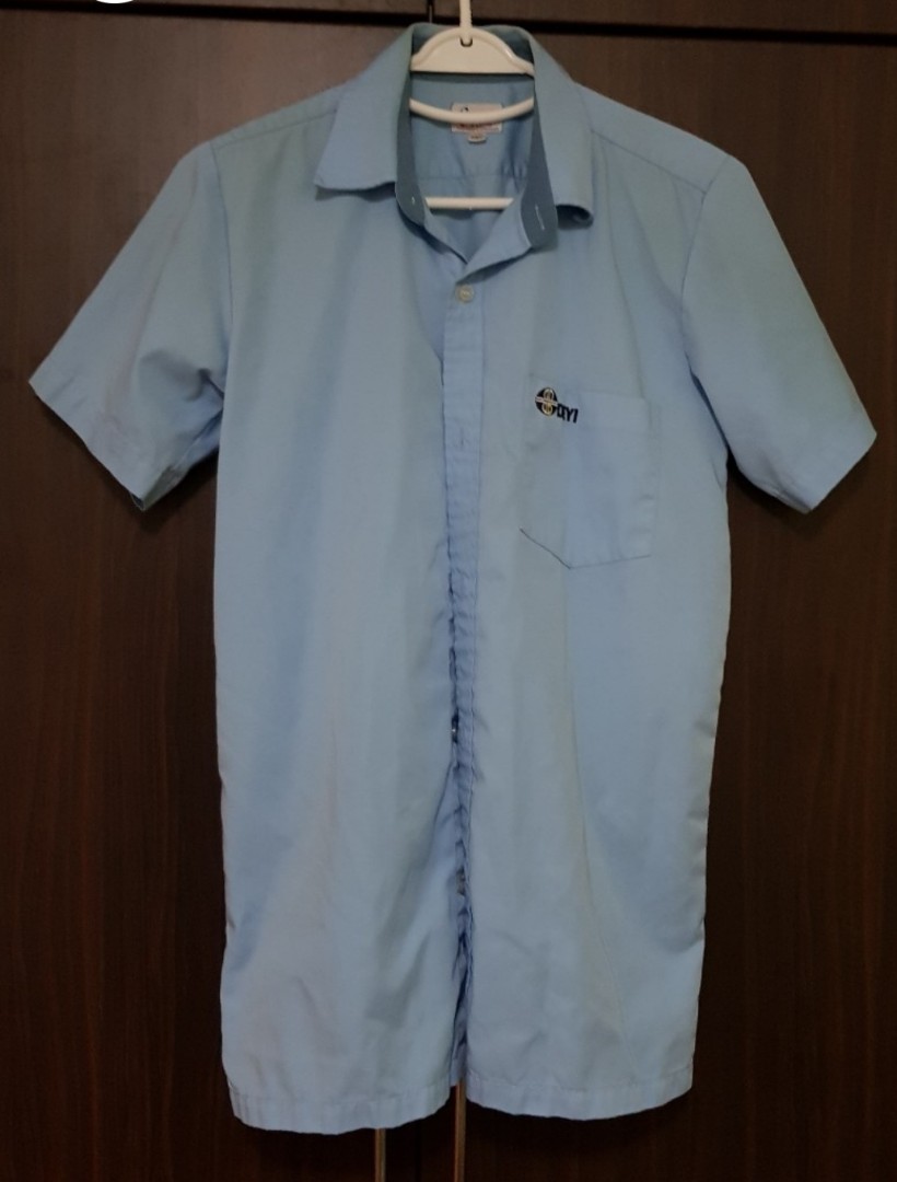 Deyi Sec uniform, Hobbies & Toys, Books & Magazines, Textbooks on Carousell