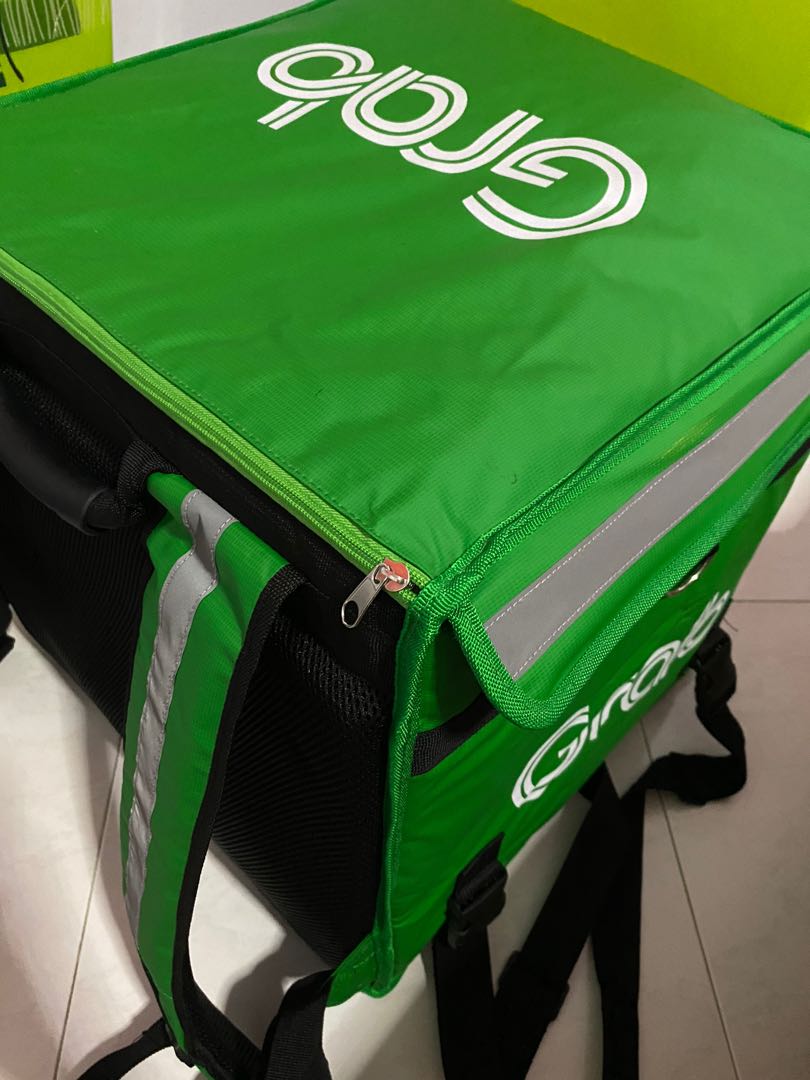 Brand new Grab food thermal bag and halal bag , Everything Else on ...
