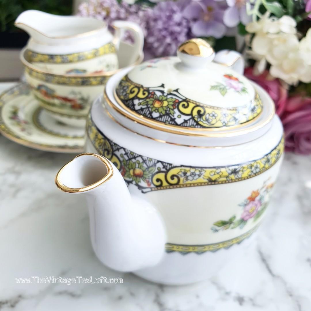 Kokura Japan Tea Set for Two, Hobbies & Toys, Memorabilia ...