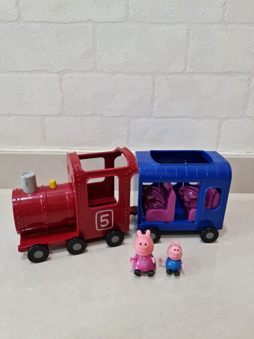 Peppa Pig Train with George and Peppa, Hobbies & Toys, Toys & Games on ...