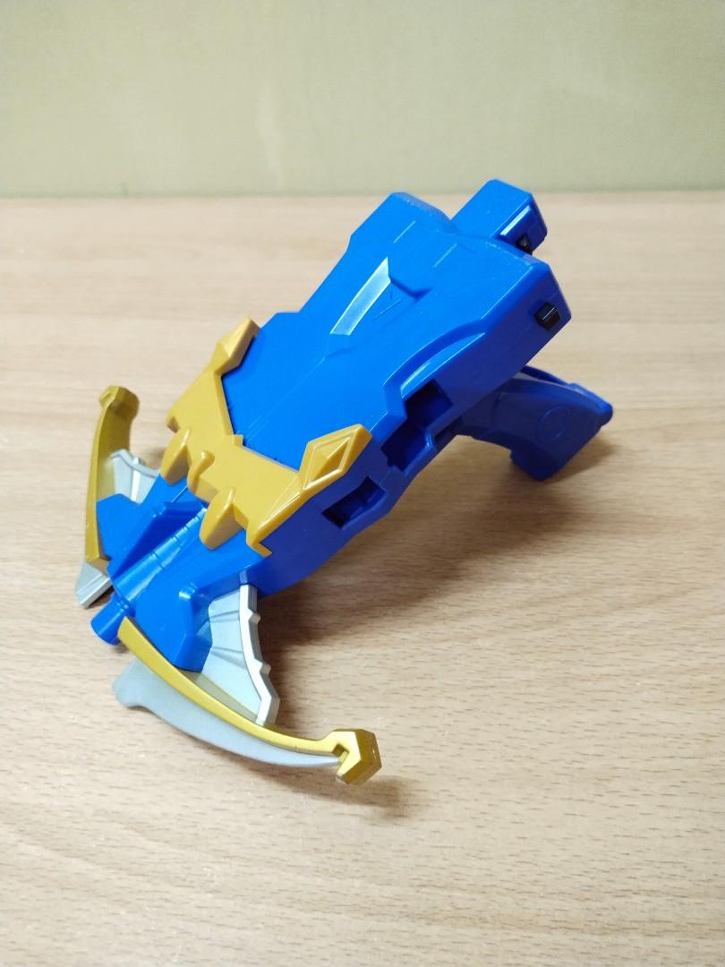 Power Rangers Megaforce: Snake Axe, Tiger Claw, and Shark Bowgun Battle ...