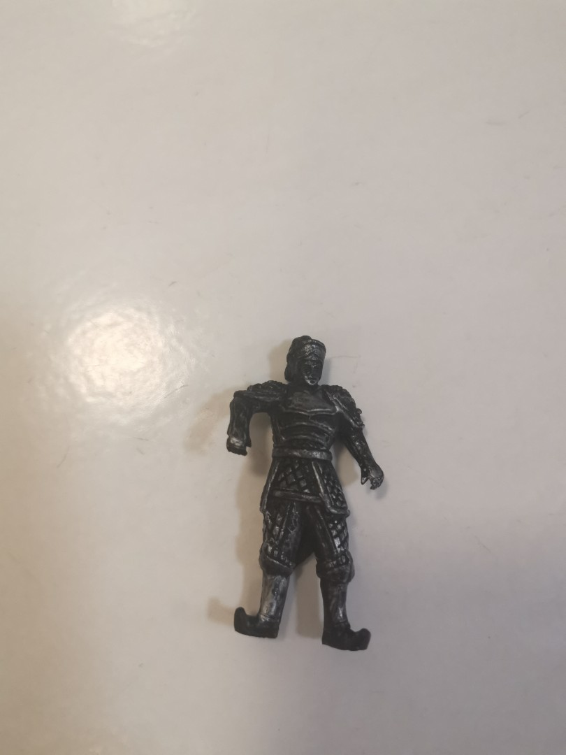 Small chinese statue figure, Everything Else, Others on Carousell