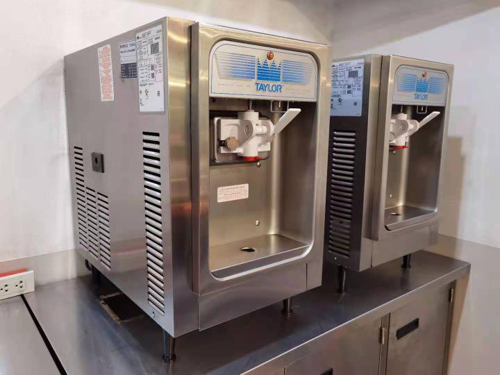 Taylor Soft Serve Sundae Machine, Furniture & Home Living, Kitchenware ...