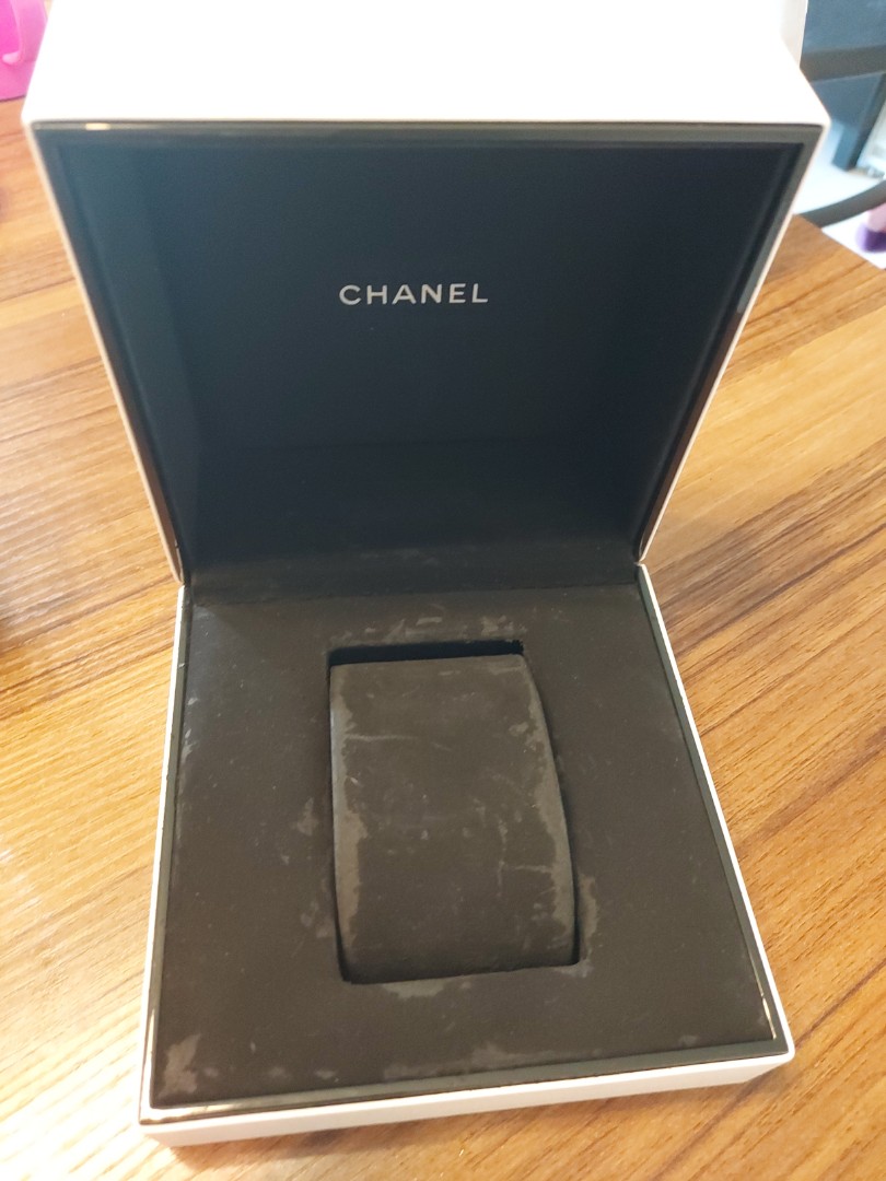 Chanel J12 White Original Watch Box, Luxury, Watches on Carousell