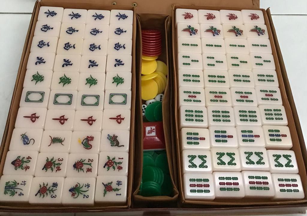 Complete mahjong set., Hobbies & Toys, Toys & Games on Carousell