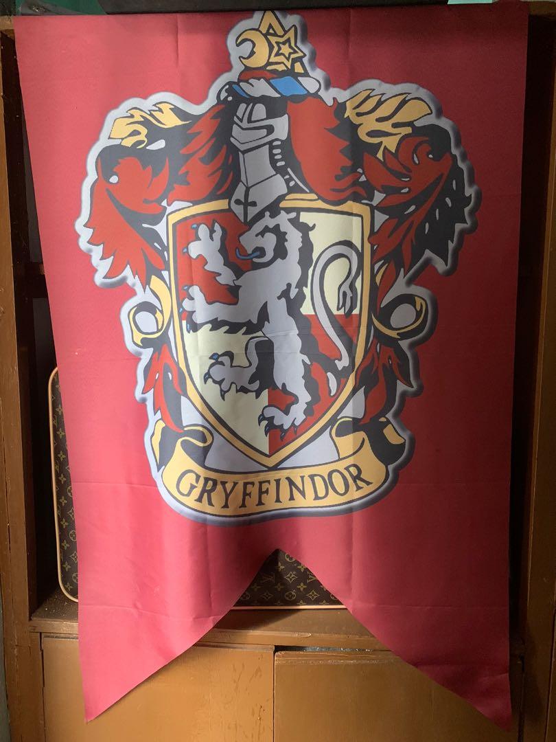 Harry Potter Gryffindor logo big flag banner, Hobbies & Toys ...