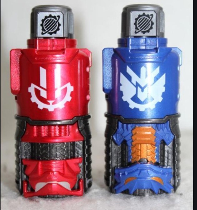 Kamen Rider Build DX Evol Rabbit & Evol Dragon Bottle Set Masked ...