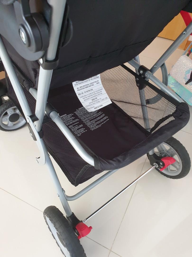 Kolcraft Cloud Plus Lightweight Stroller with 5-Point Safety System and ...