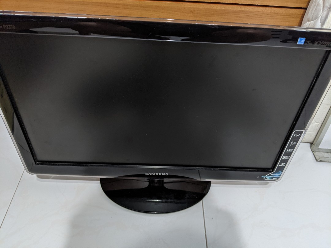 Samsung Monitor, Computers & Tech, Desktops on Carousell