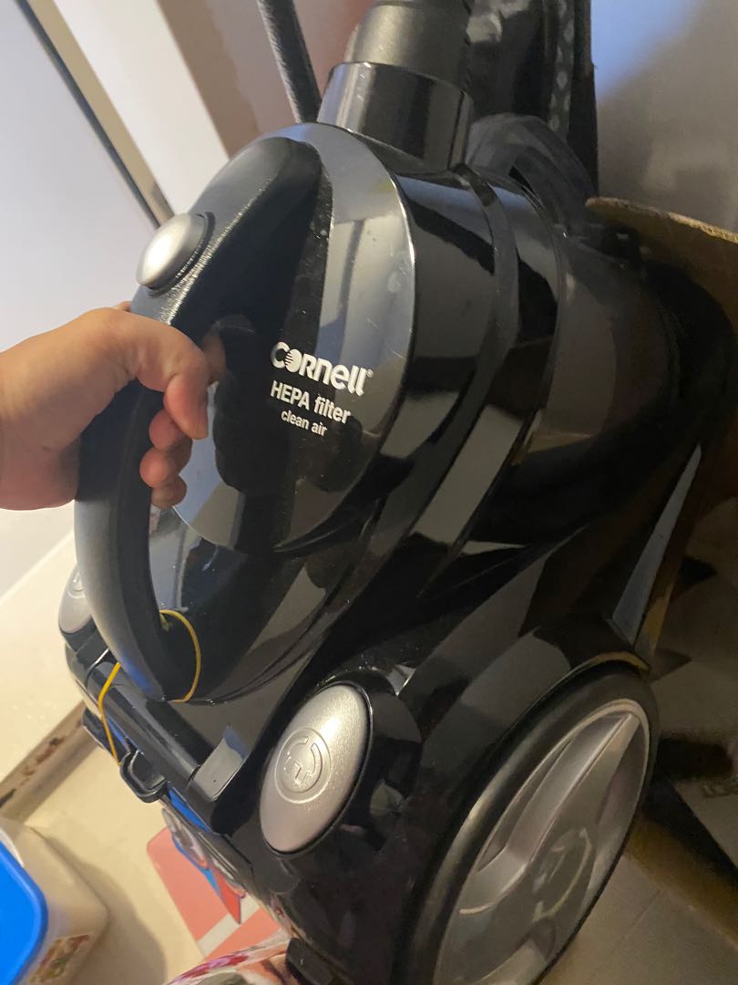 Spoilt Cornell vacuum, TV & Home Appliances, Vacuum Cleaner ...