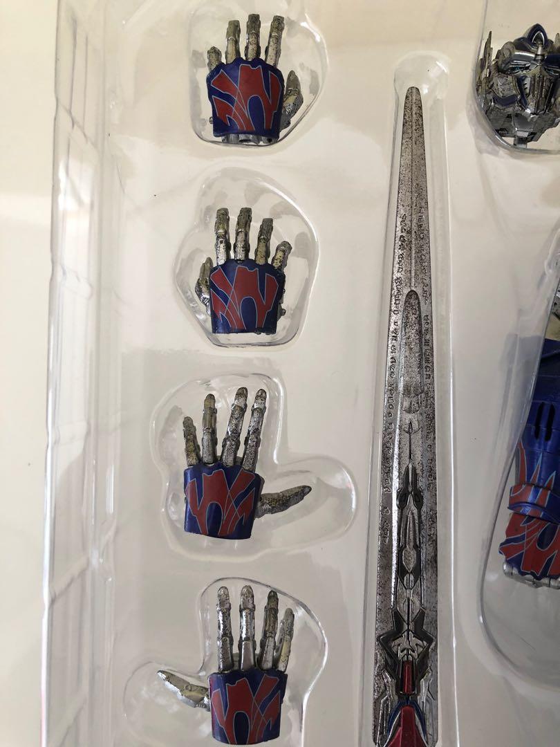 Toyworld TW-F01 Orion Knight ( Deluxe Version) Optimus Prime, Hobbies ...