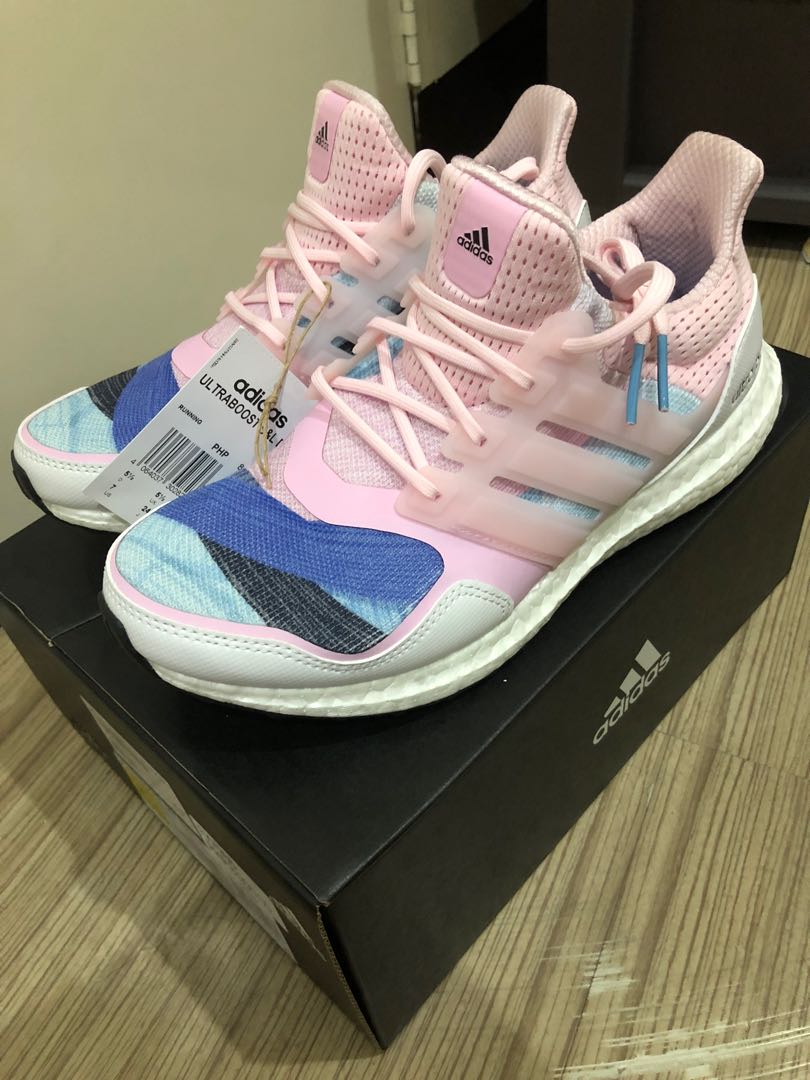 Ultraboost pink US7 women, Women's Fashion, Footwear, Sneakers on Carousell