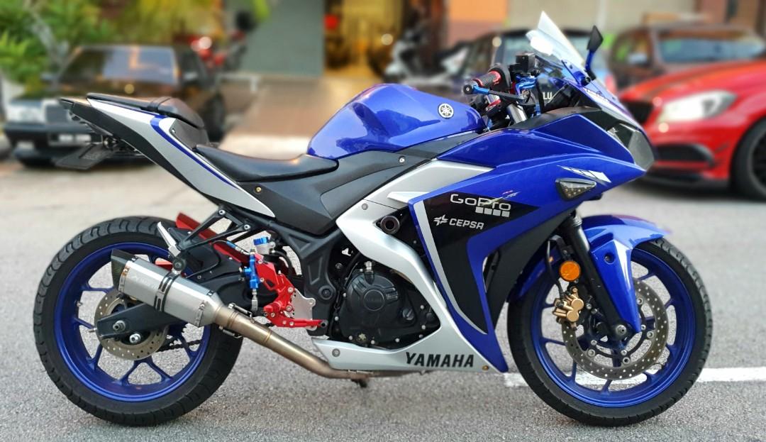 Yamaha R25 Blue fully loaded 2017, Motorbikes on Carousell
