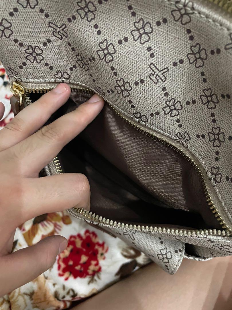 How R.U Bags, Women's Fashion, Bags & Wallets, Backpacks on Carousell