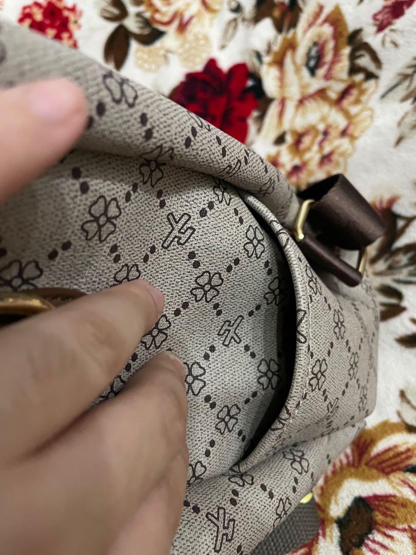 How R.U Bags, Women's Fashion, Bags & Wallets, Backpacks on Carousell